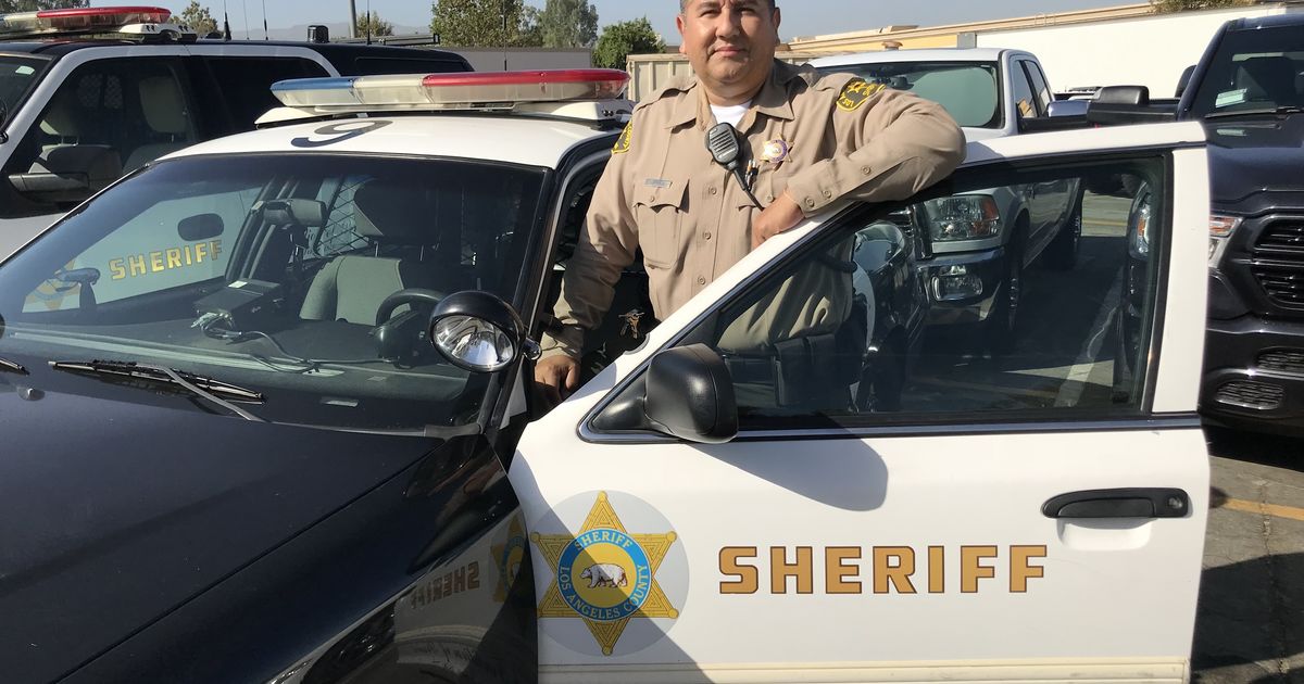 Deputy Sheriff who’s lived with stage 4 cancer for a decade spreads ...