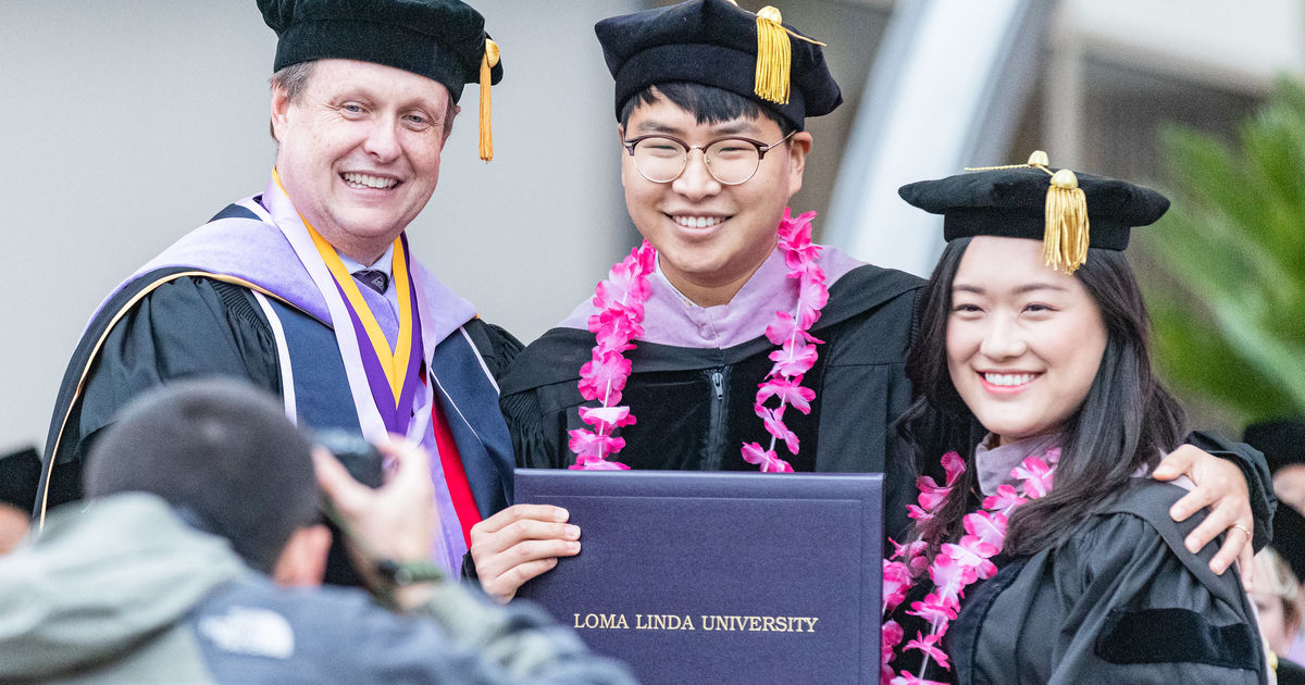 School of Dentistry celebrates its 2019 graduating class | News