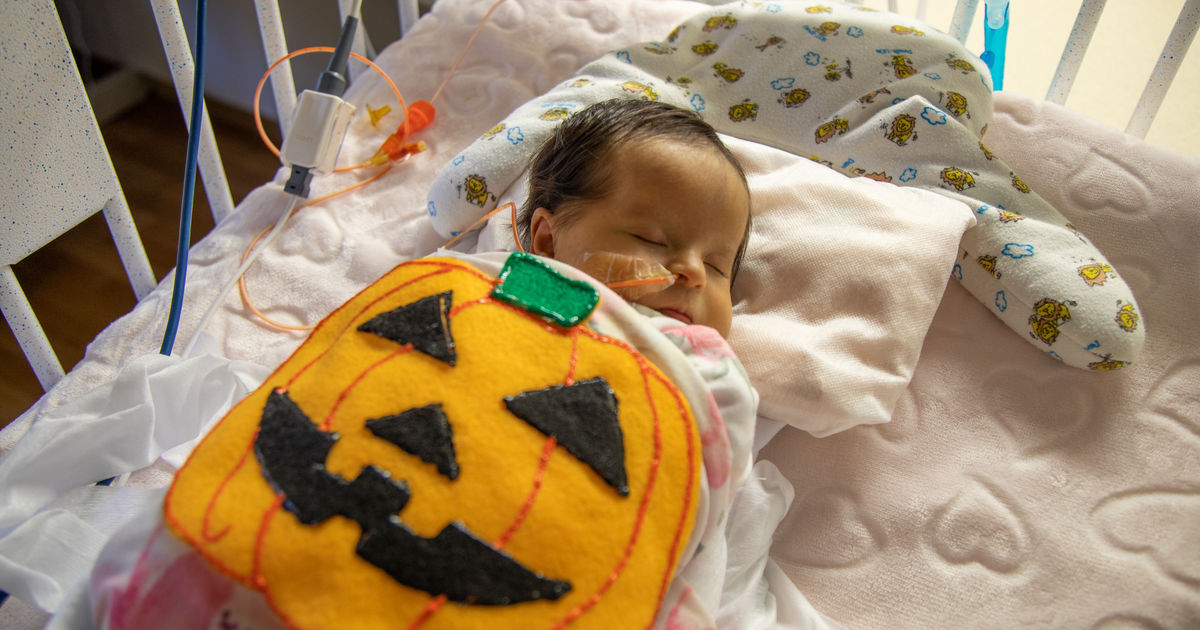 Fall felicitations from NICU babies | News